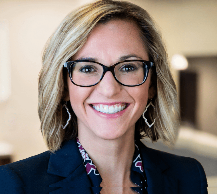Tana Phelps Honored with Bob Cassling Service Excellence Award